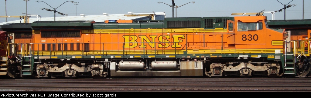 BNSF 830